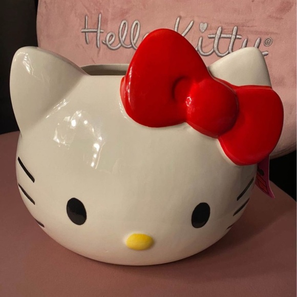 Art | Hello Kitty Ceramic Planter | Poshmark
